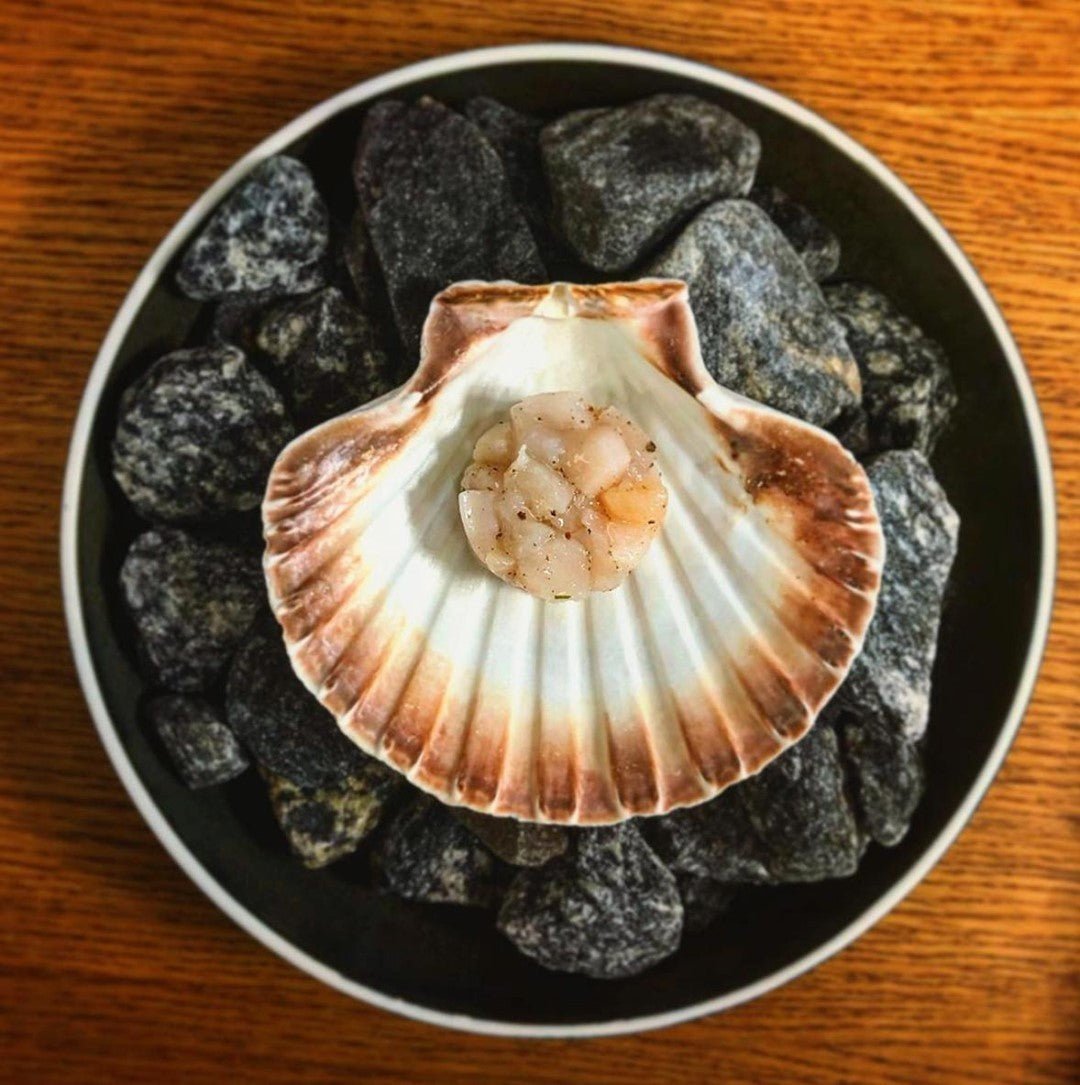 Go Wild: A Live scallop Experience | Pacific Wild Pick
