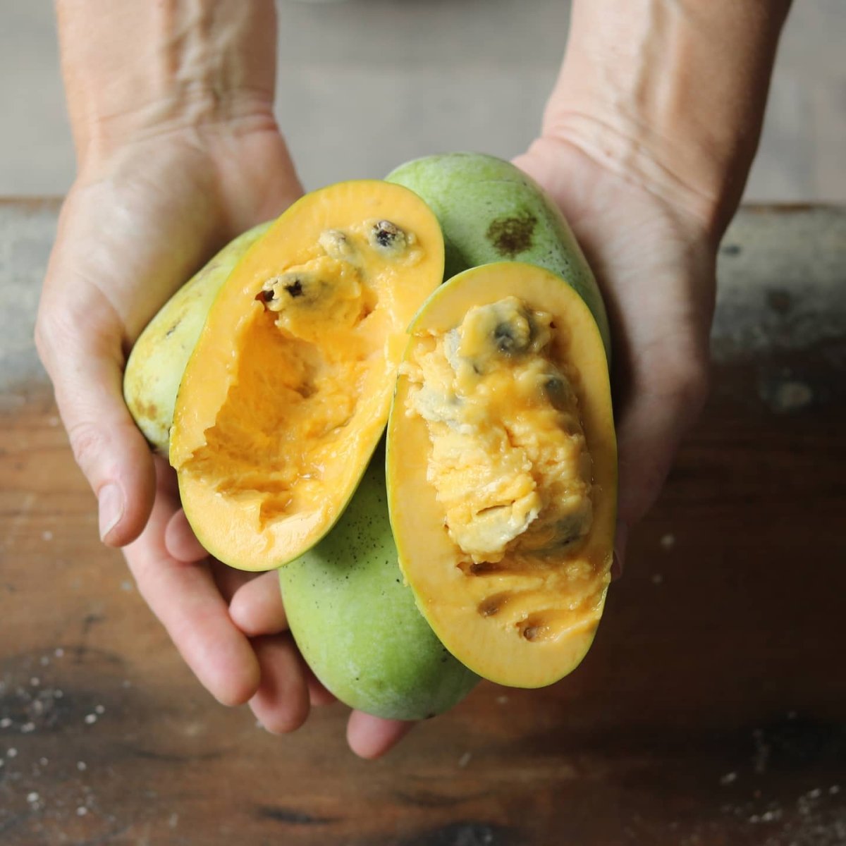 Canada's Wild Avocado : Paw Paw | Pacific Wild Pick